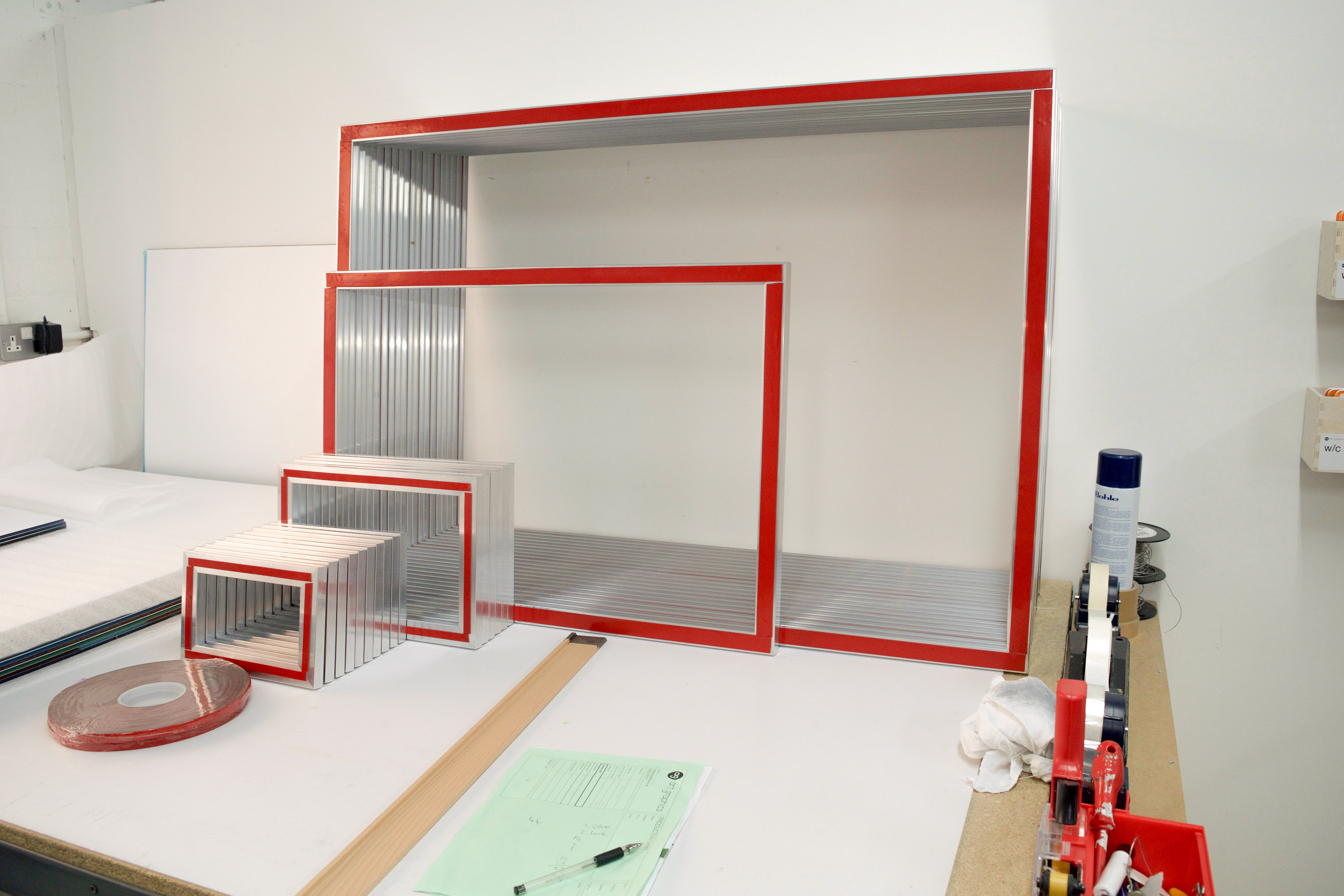 Extra Large Picture Frames (Up to 2.5 meters) / Harten Frameworks