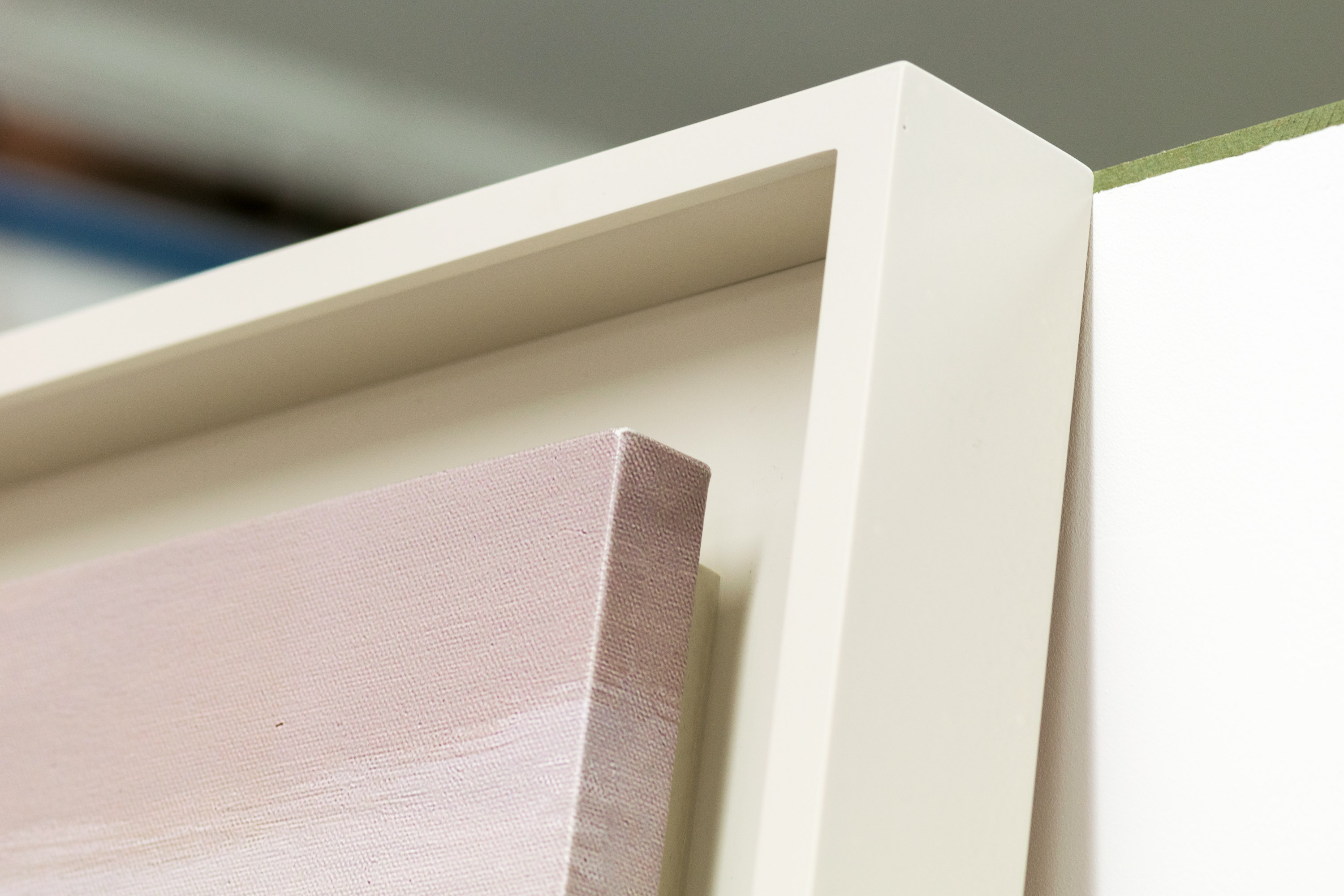 Floating Canvas Tray Frames In Any Size & Finish. / Harten Frameworks
