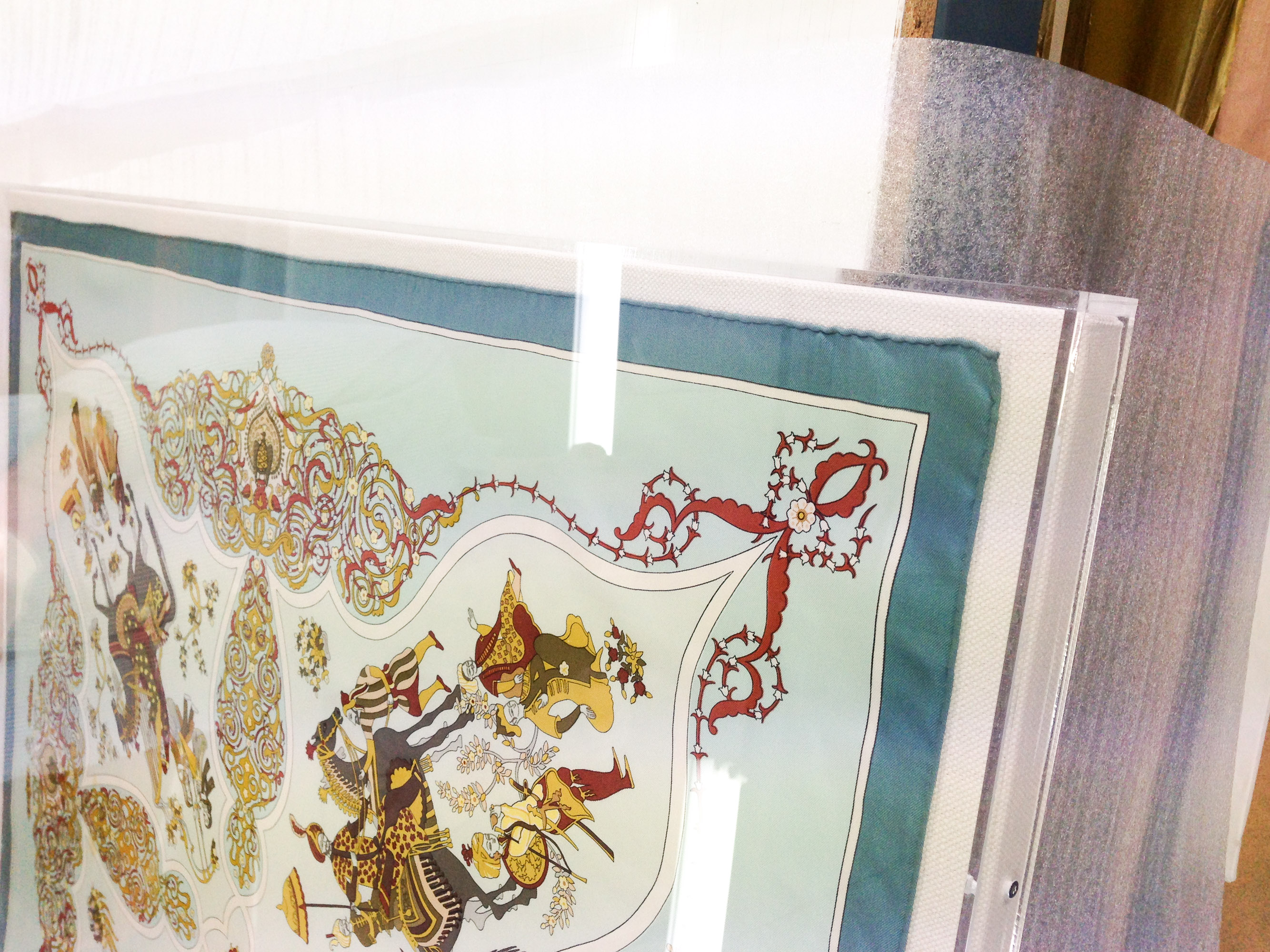 Acrylic Box Frames: 👀 See more of your artwork / Harten Frameworks