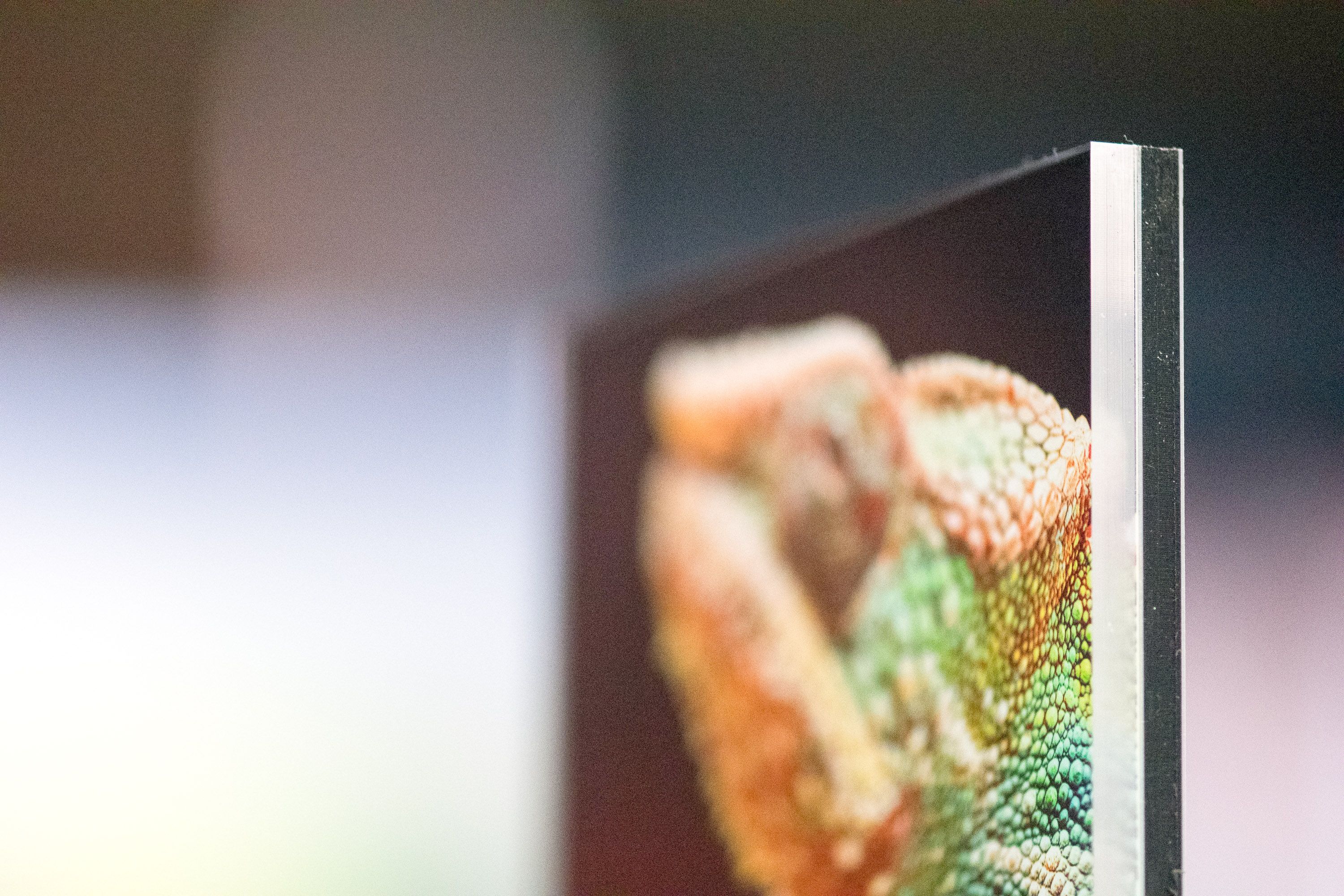 Custom Acrylic Picture Frames / Harten Frameworks