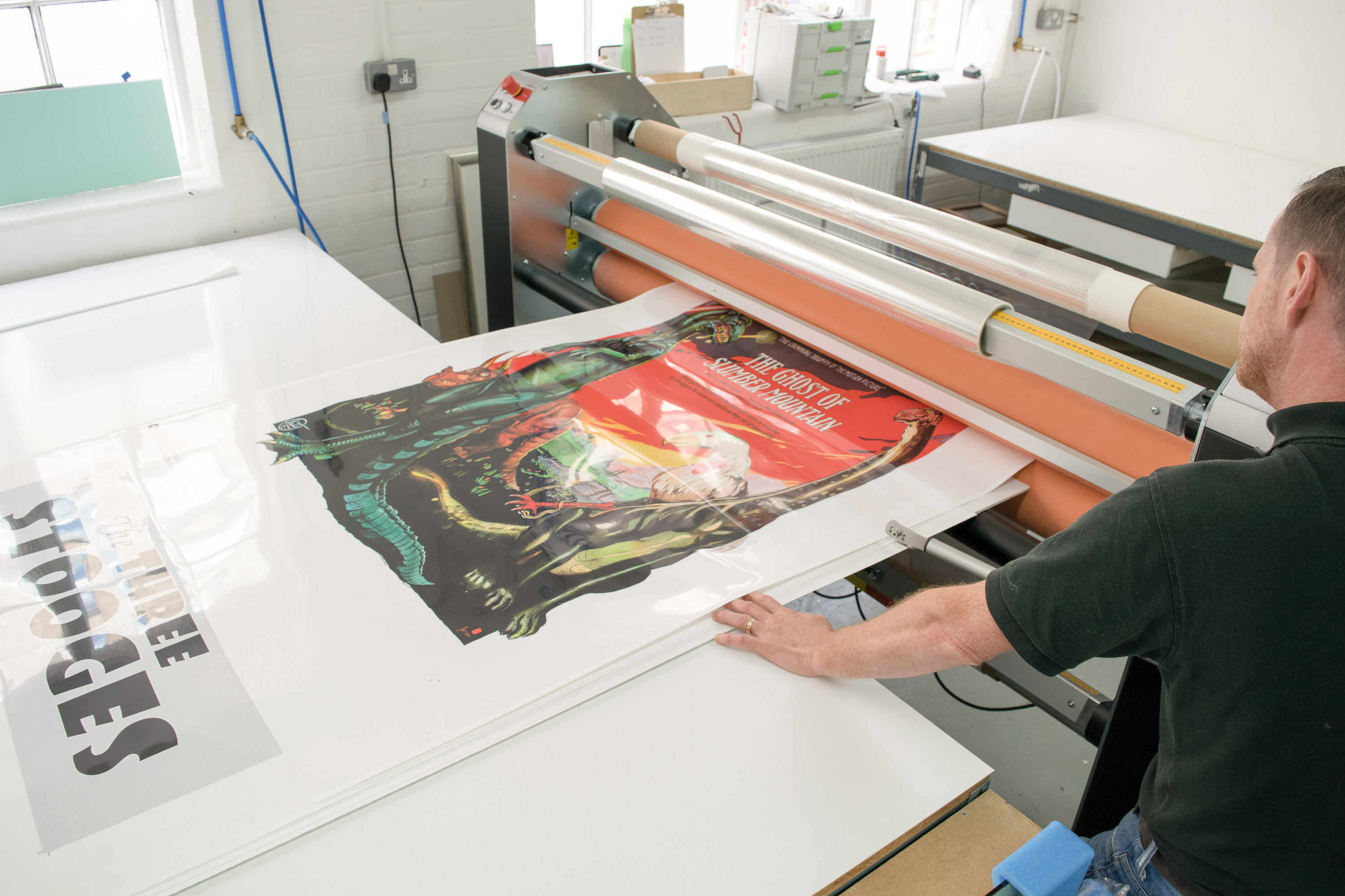 Custom Acrylic Picture Frames / Harten Frameworks