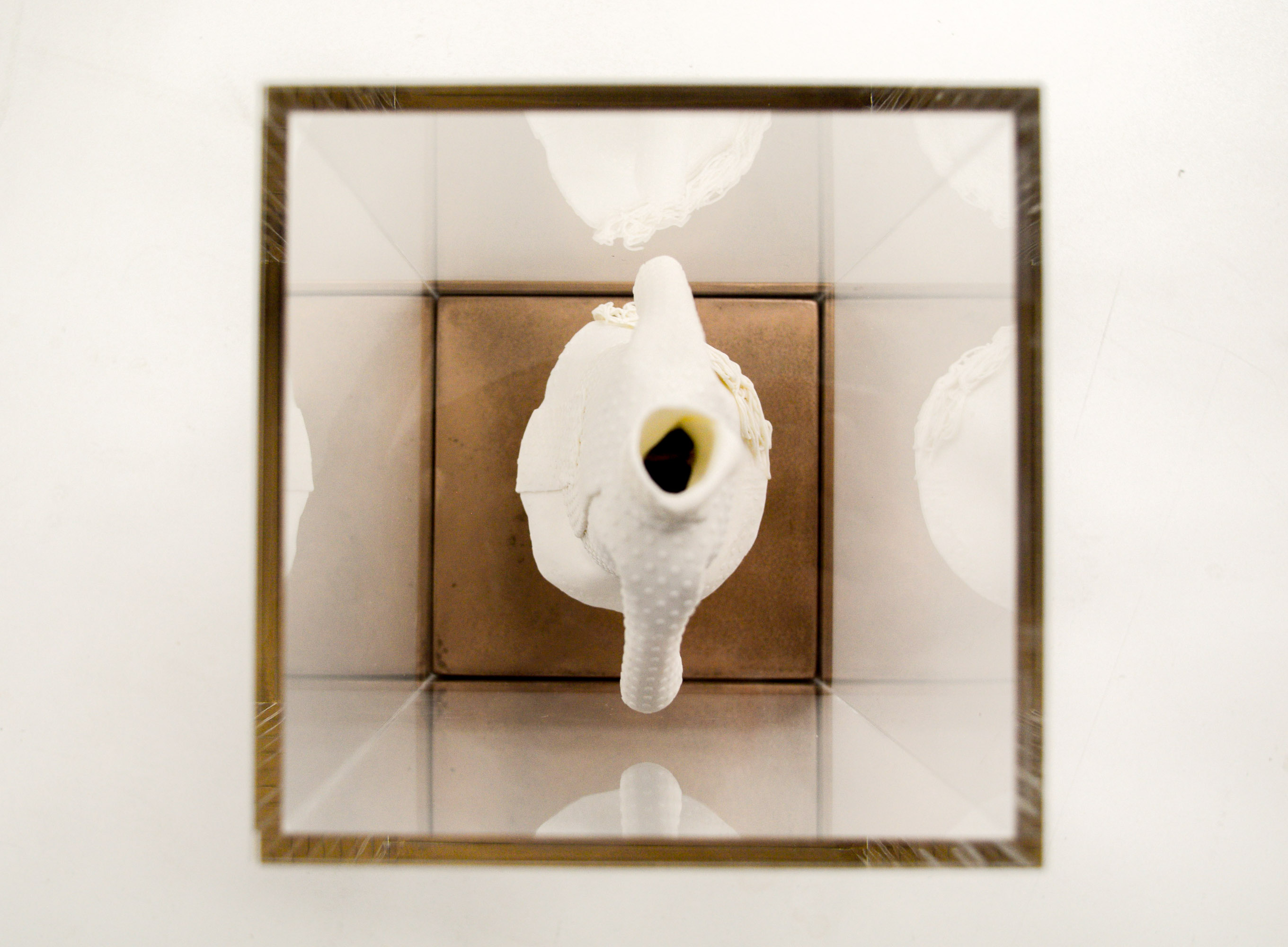 Acrylic Box Frames: 👀 See more of your artwork / Harten Frameworks