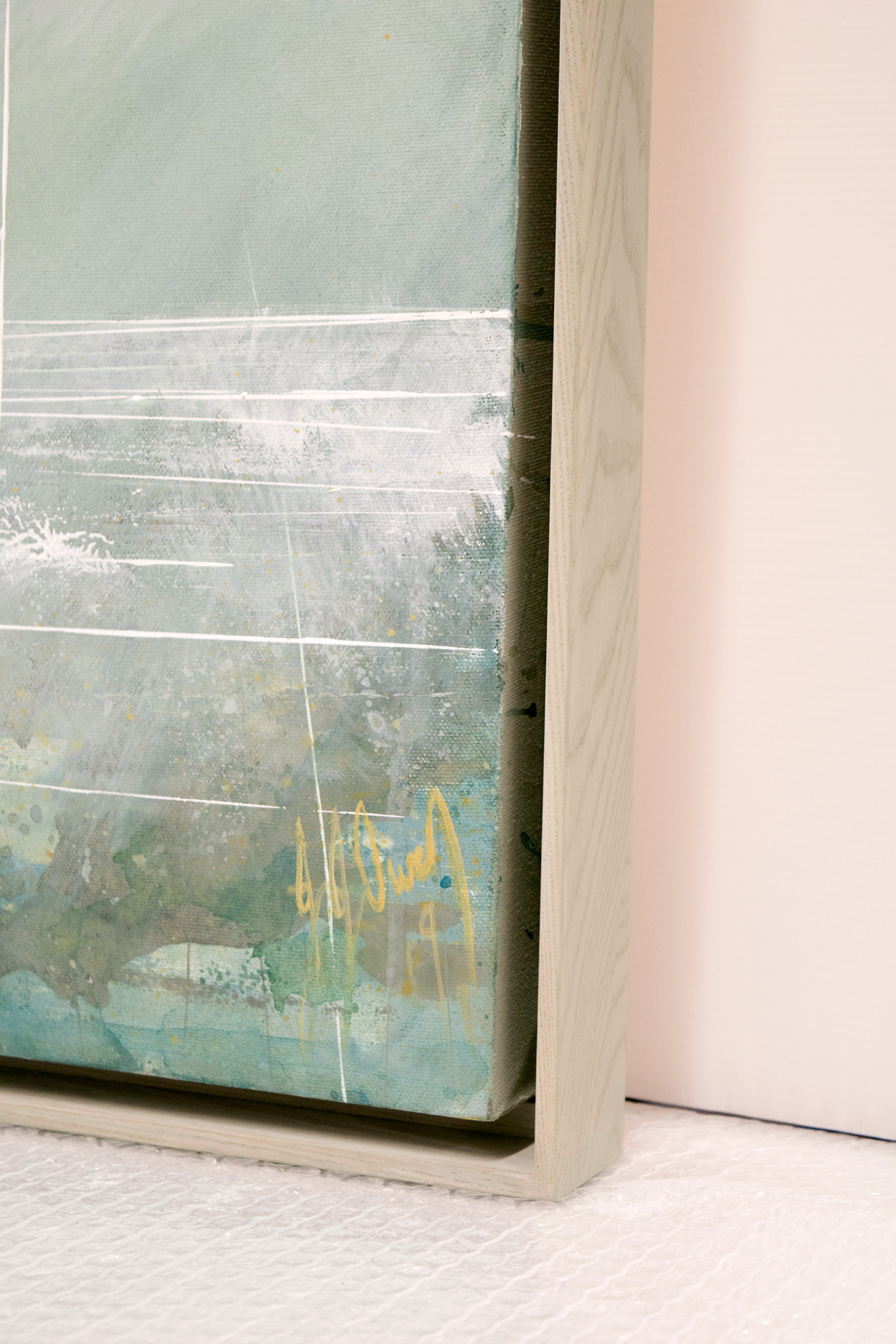 Floating Canvas Tray Frames In Any Size & Finish. / Harten Frameworks