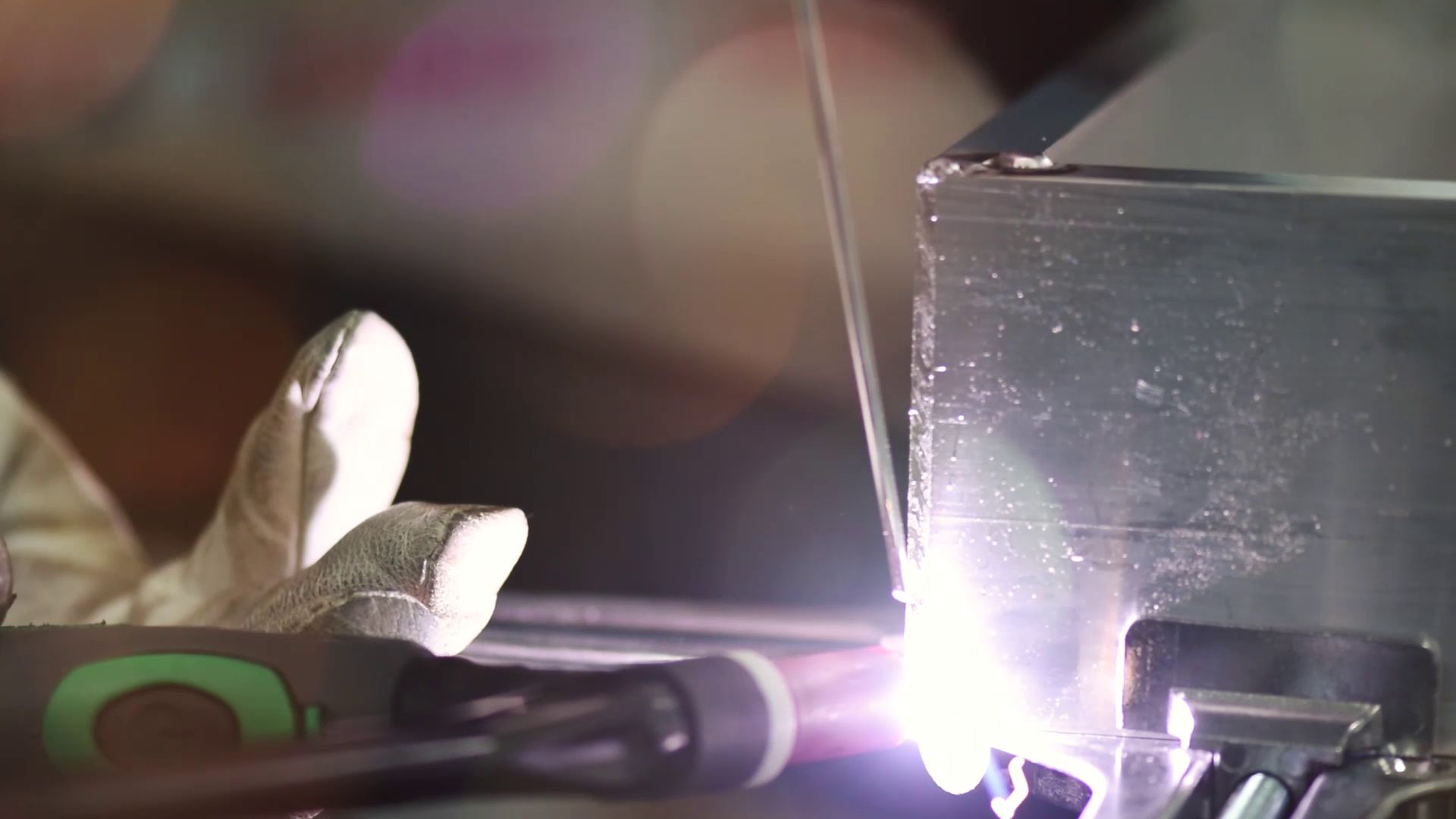 Custom Welded Metal Picture Frames: Strength & Beauty / Harten Frameworks